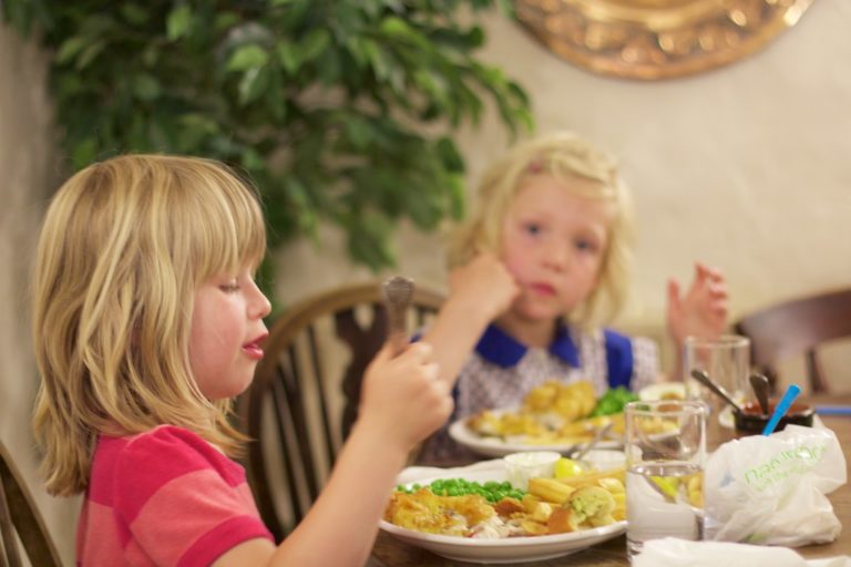 How To Cook Fish For Children - mealplays.com