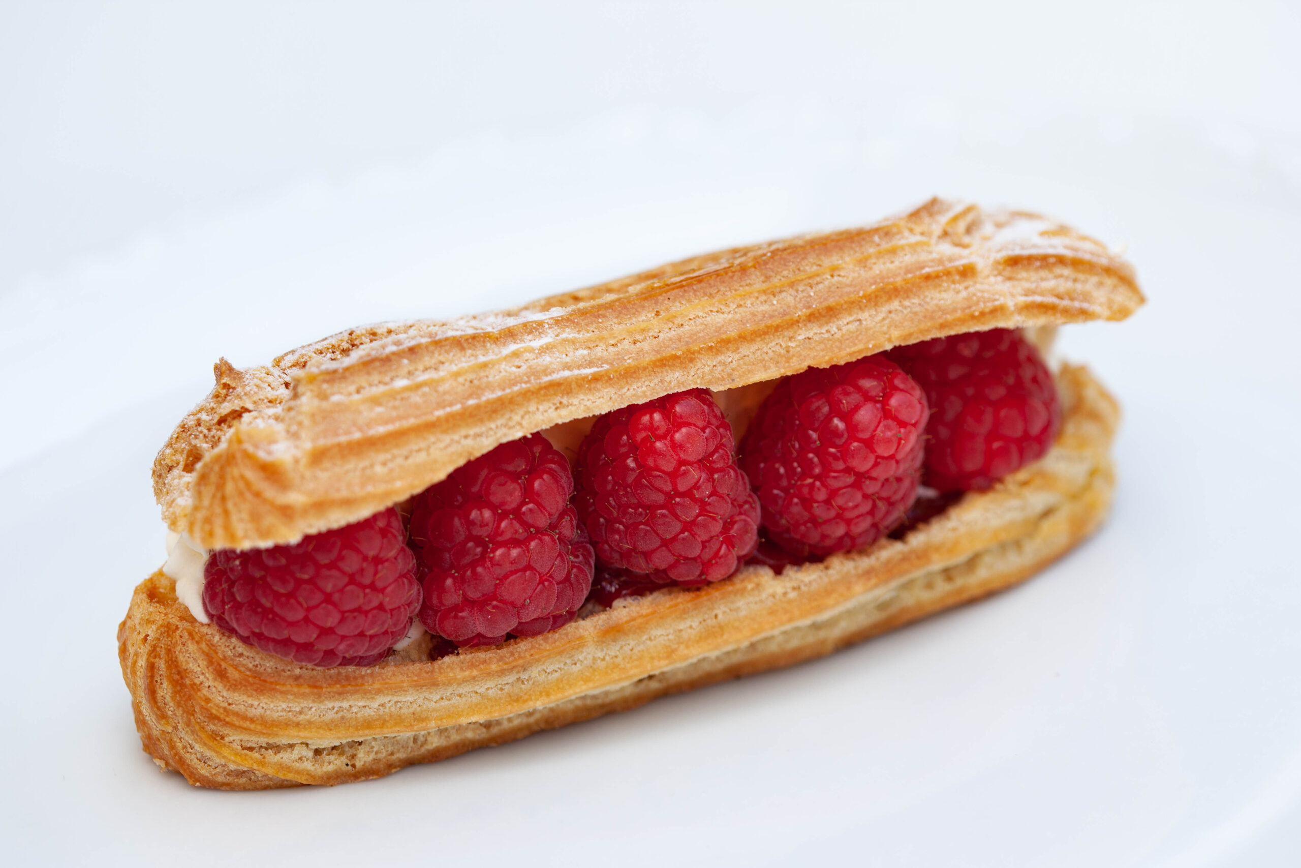 Raspberry Eclair - mealplays.com
